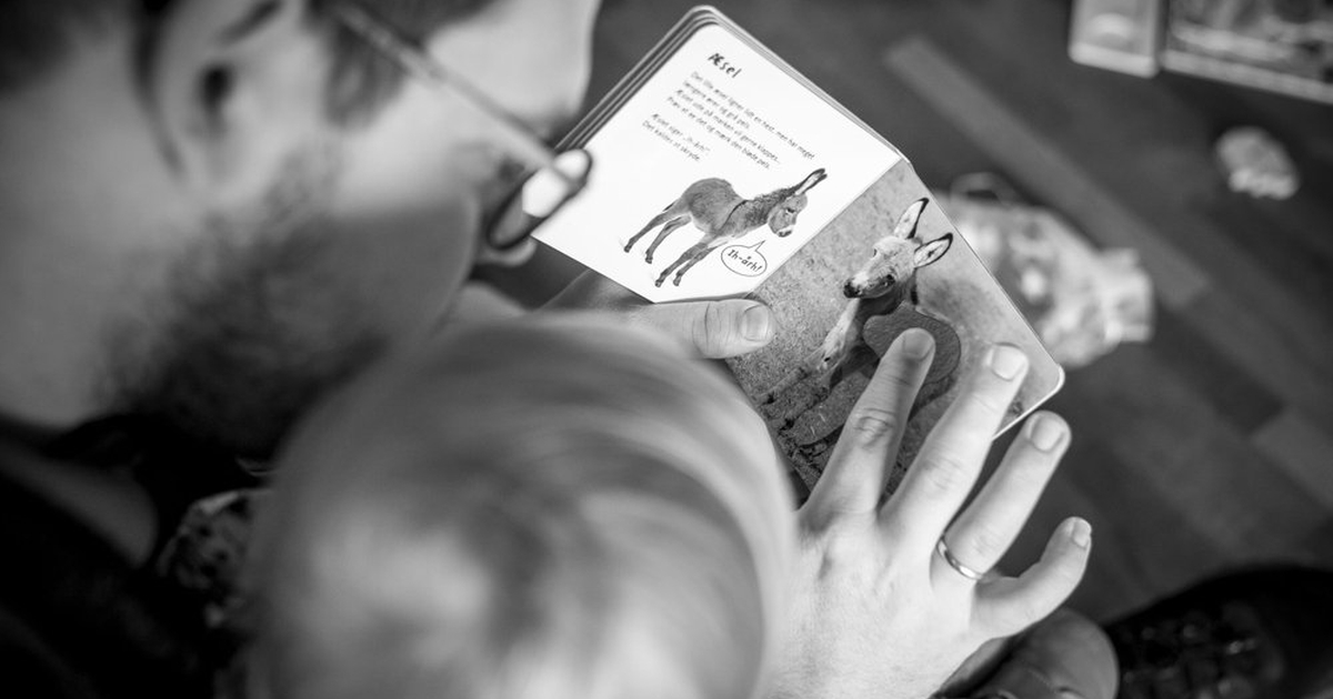 Øremærket barsel får forældre til at blive hjemme i kortere tid