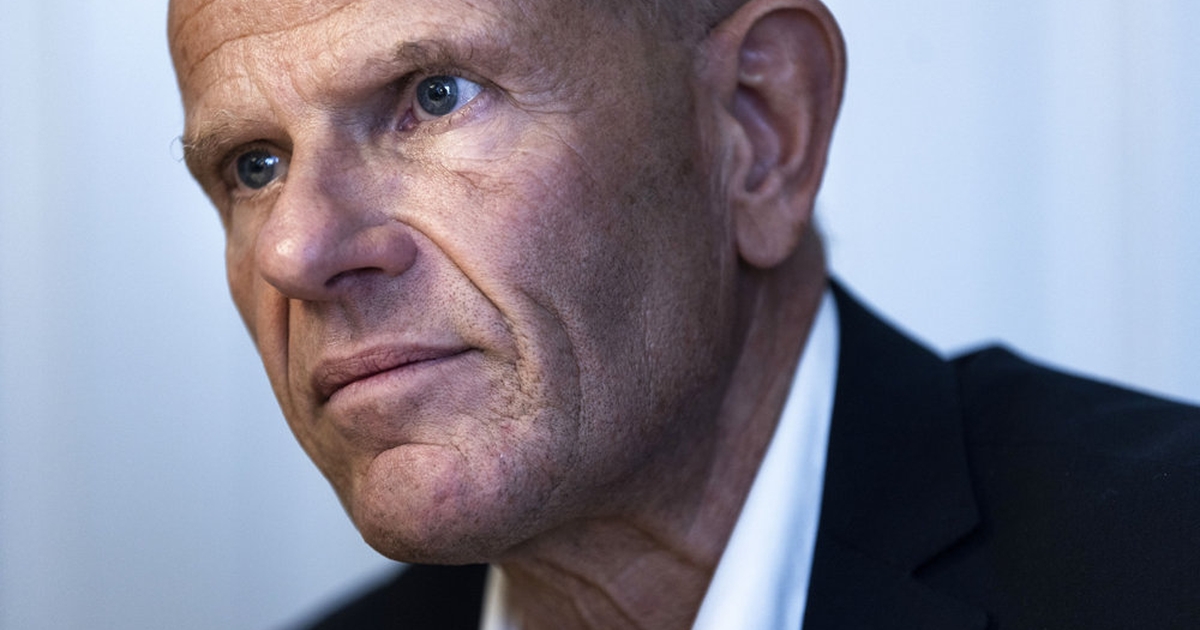 Lars Findsen fik præstationsbonus under hjemsendelse